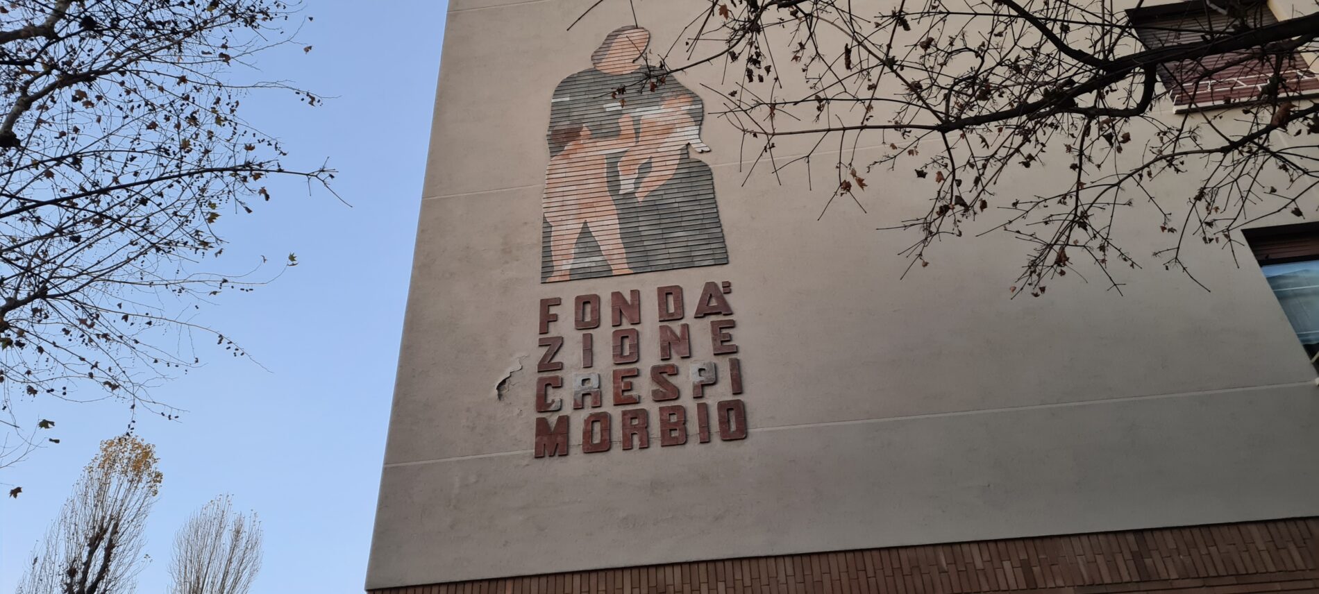 Gli album di famiglia raccontano la storia delle case Crespi Morbio ...